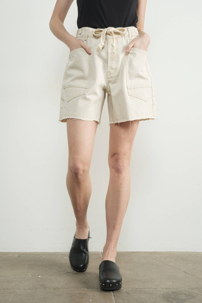 Vintage Washed Barrel Denim Shorts with Grommet Waist in Cream – Odeon